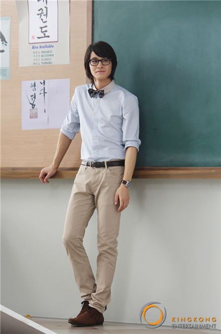 Kim Beom to release studio album in Japan next month - 아시아경제