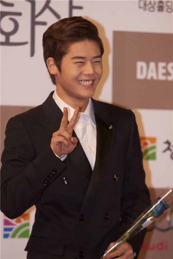 Dongjun Zea