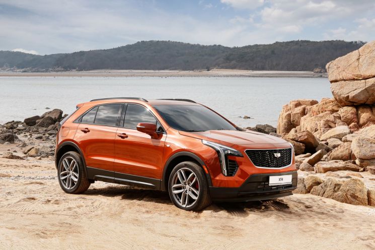 캐딜락, 새 엔트리급 SUV 'XT4' 출시…단일트림 5531만원 - 아시아경제