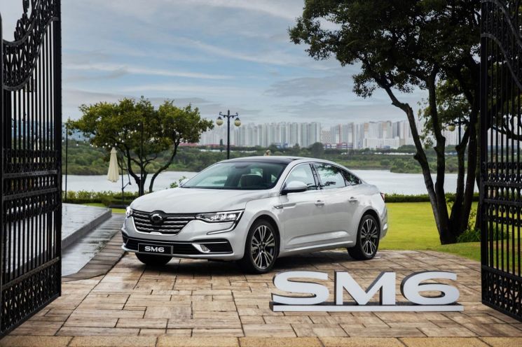 [타볼레오]"잘못봤어! 옛날의 그 SM이 아니야"…2022년형 SM6 TCe260 - 아시아경제