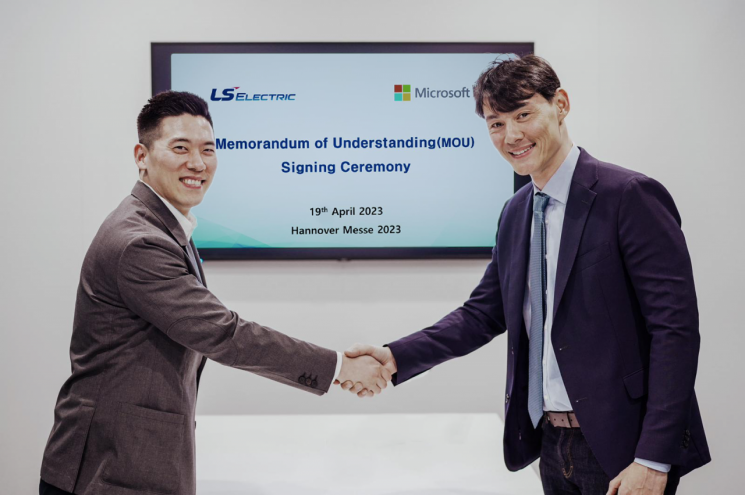'LS 3세' 구동휘, 독일 날아가 MS와 'AI' 스마트공장 사업맞손 - 아시아경제
