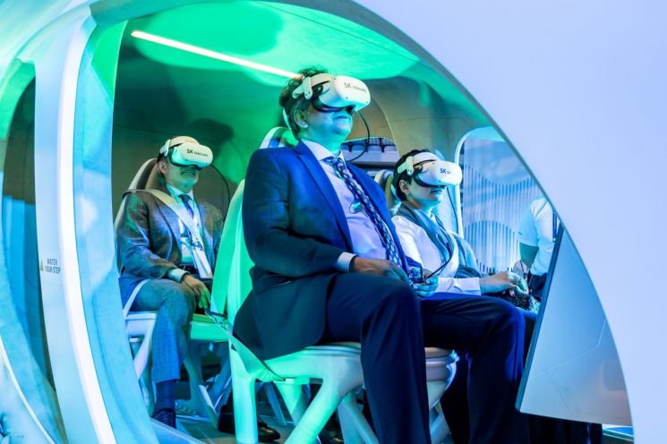 "佛 파리에서 2030년 부산 하늘을 봤다" SKT의 UAM 체험 전시 - 아시아경제