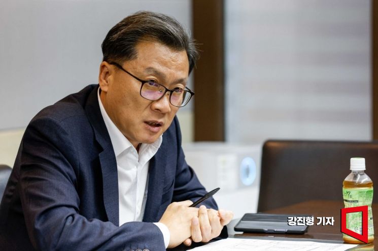 "수학 3등급도 의대 합격 가능"…의대 2000명 증원 교육업계 파장 - Kollo