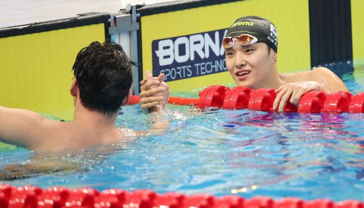 [아시안게임]김우민, 남자 자유형 1500m '은메달' - 아시아경제