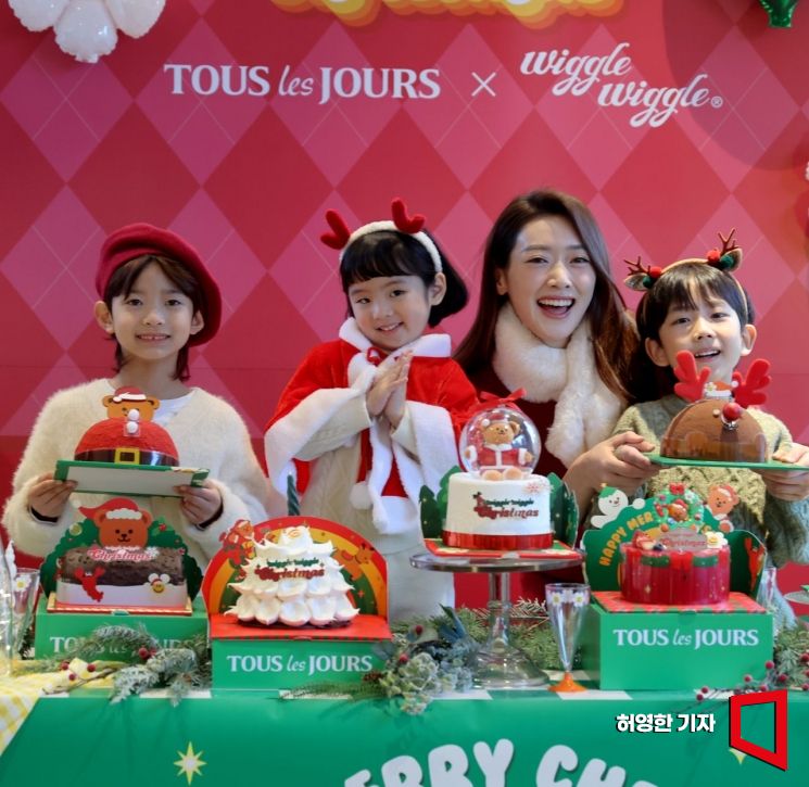 [포토] 뚜레쥬르 크리스마스 한정 케이크 출시 - 아시아경제