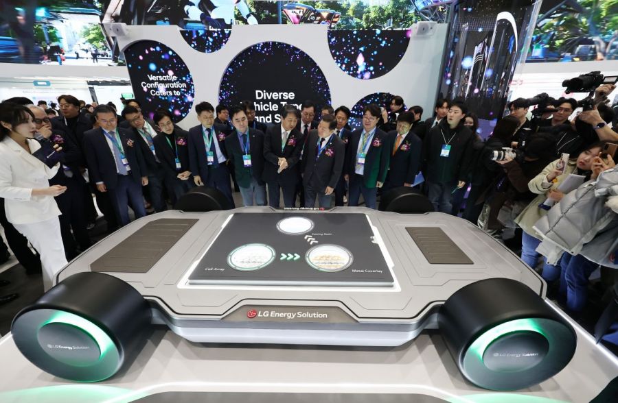 Battery Industry Preparing to Cross the Chasm - The Asia Business Daily