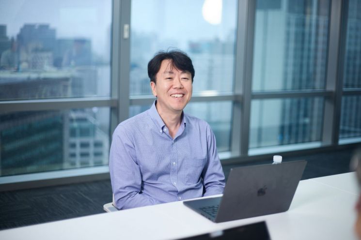 [K-AI 도전]②SKT "GPU 하루 1억원 태우는 도전…실용성 앞세운 AI" - 아시아경제