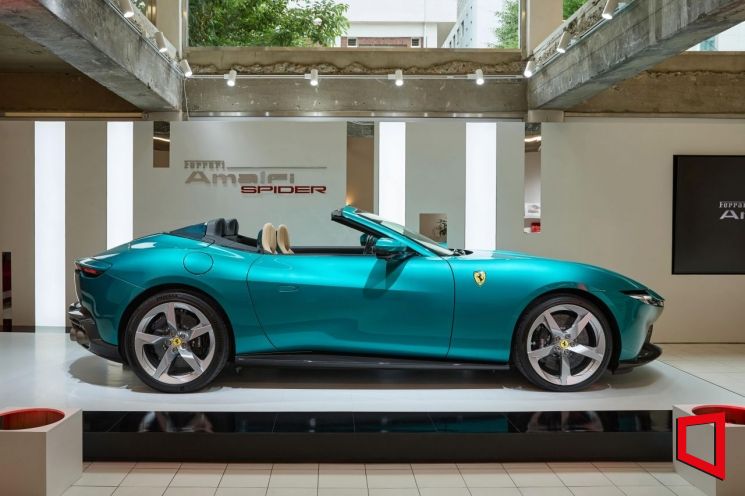 Ferrari Opens 'Casa Ferrari' in Seongsu-dong... Unveils 'Amalfi Spider ...