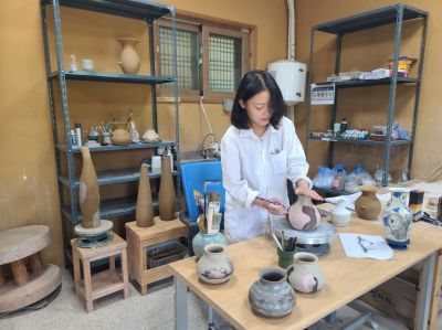 Goheung Buncheong Ware: The Creative Artistic Spirit Brought to Life by ...