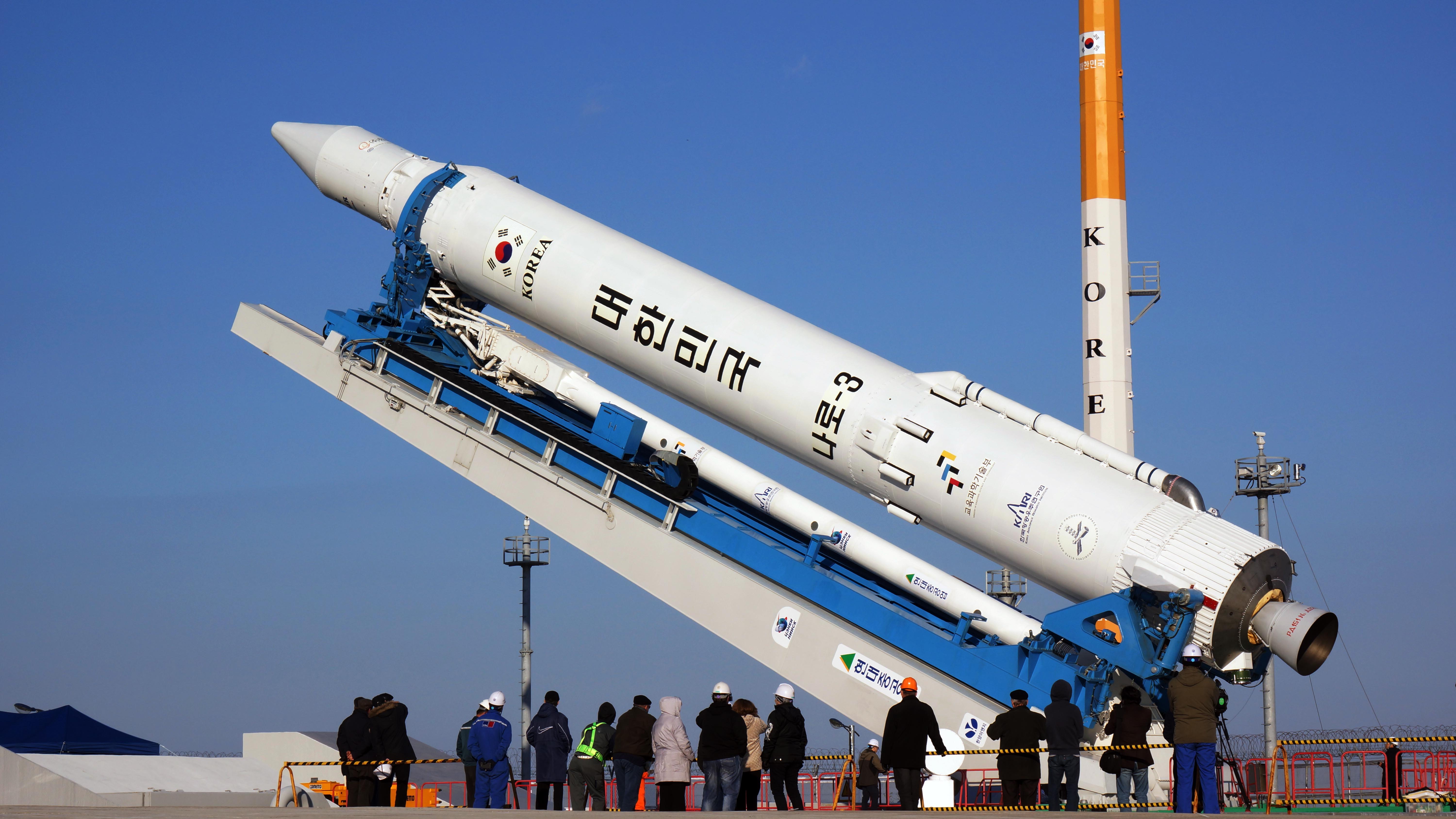 나로호…28일 발사대로 이송, 30일 발사 - 아시아경제