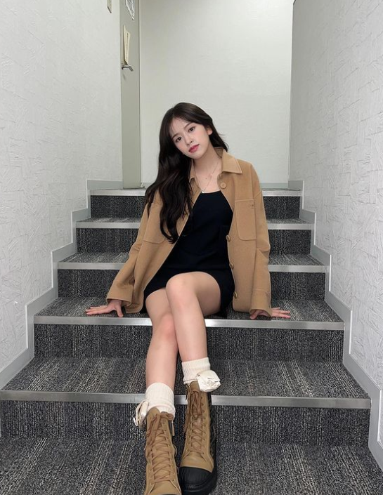 [포토] 안유진 '시원한 각선미' - 아시아경제