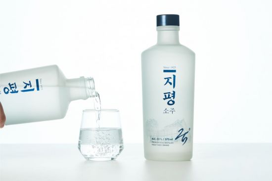 [Today's New Product] Jipyeong Launches Its First Premium Distilled ...