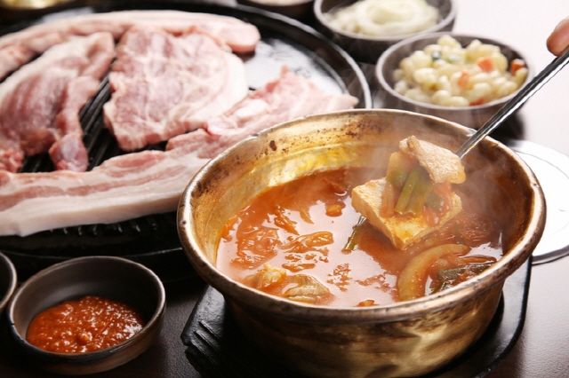 Sharing Spoons from One Pot: Korean Communal Stew Culture Increases ...